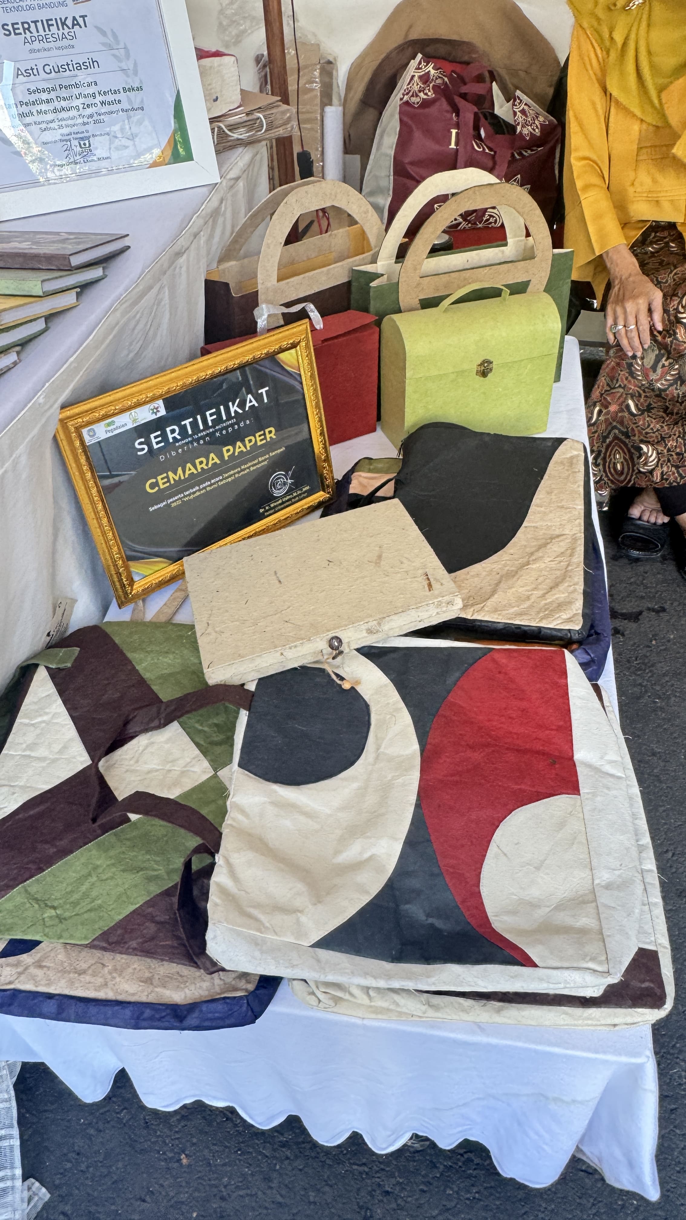 Galeri - Cemara Paper