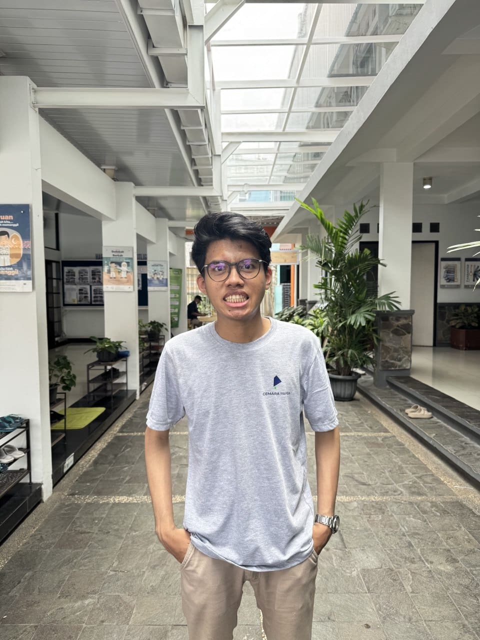 Tentang Kami - Cemara Paper